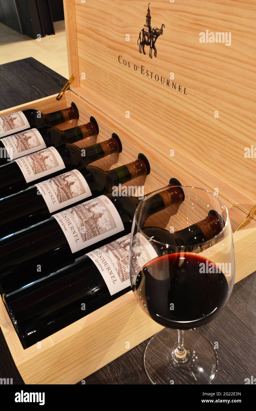 FRANCE. NOUVELLE-AQUITAINE. GIRONDE (33). BORDELAIS. MEDOC. SAINT ...