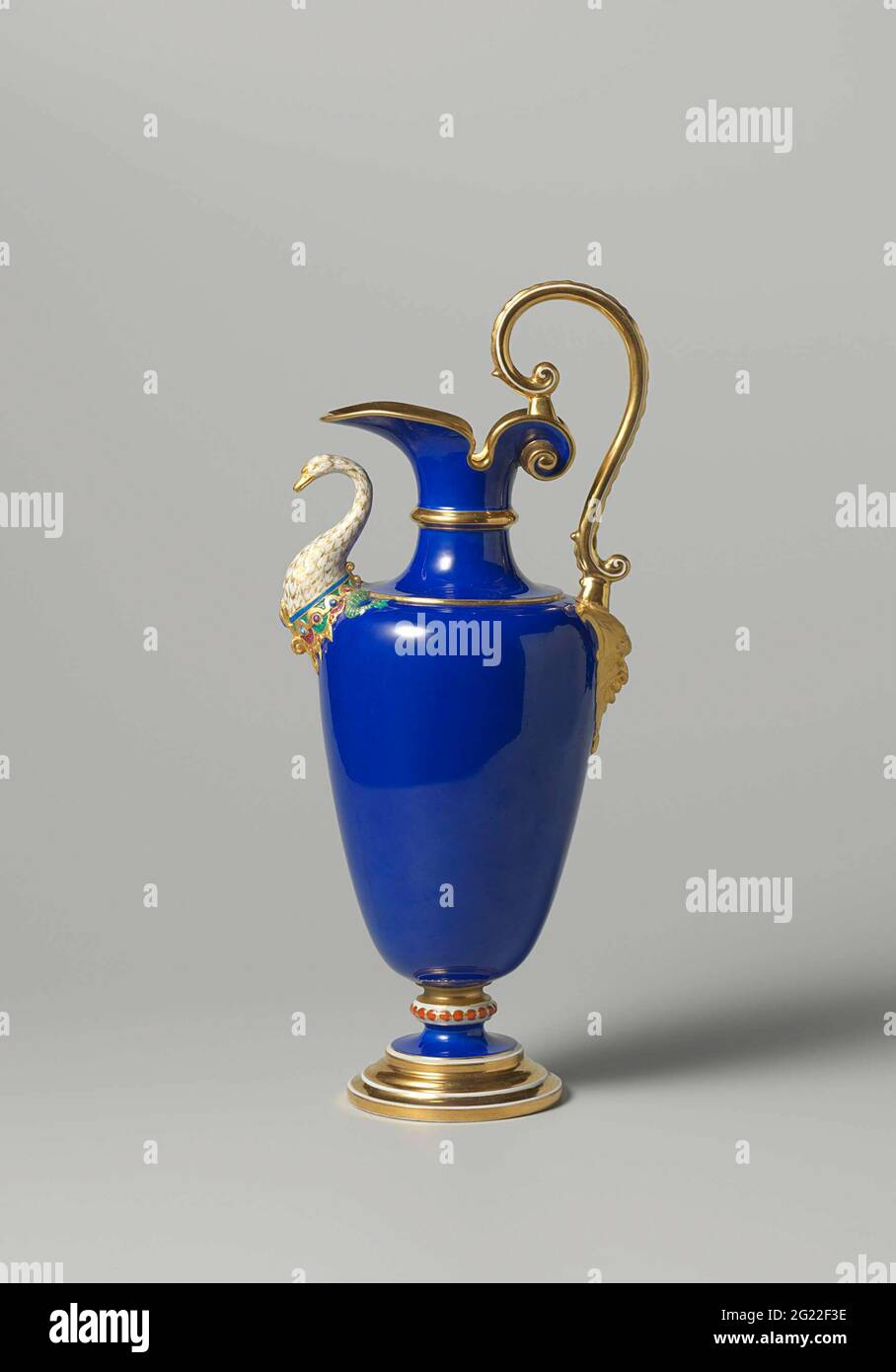 Vintage ceremonial ewer hi-res stock photography and images - Alamy