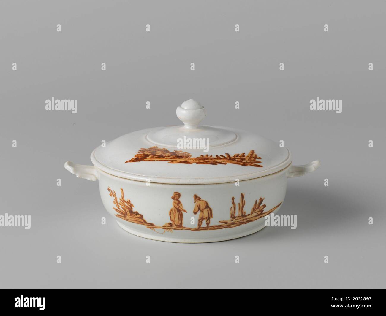 Botersloot lid. Porcelain lid. Slightly vaulted smooth wall and lid ...