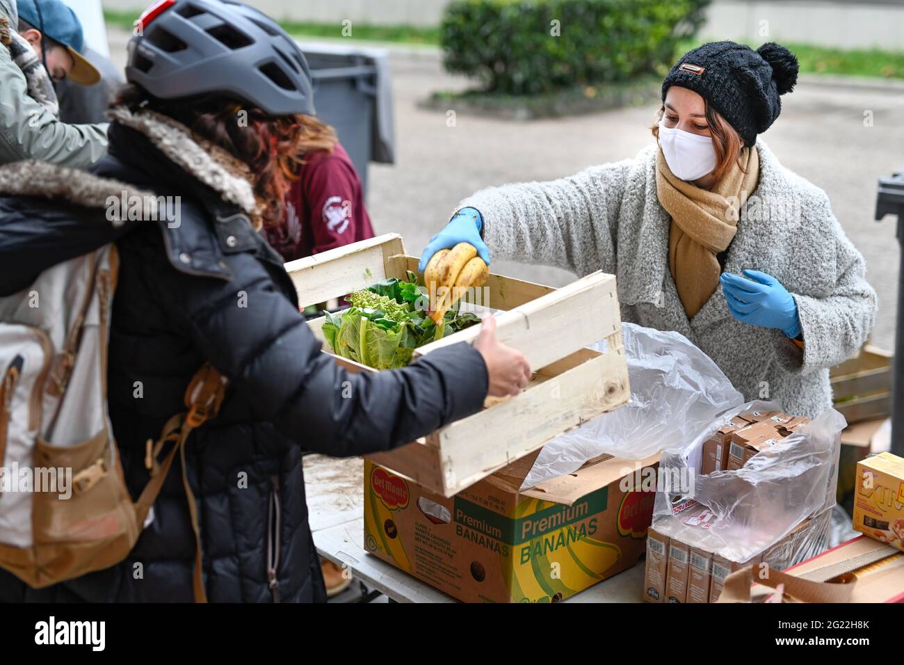 Food poverty hi-res stock photography and images - Alamy