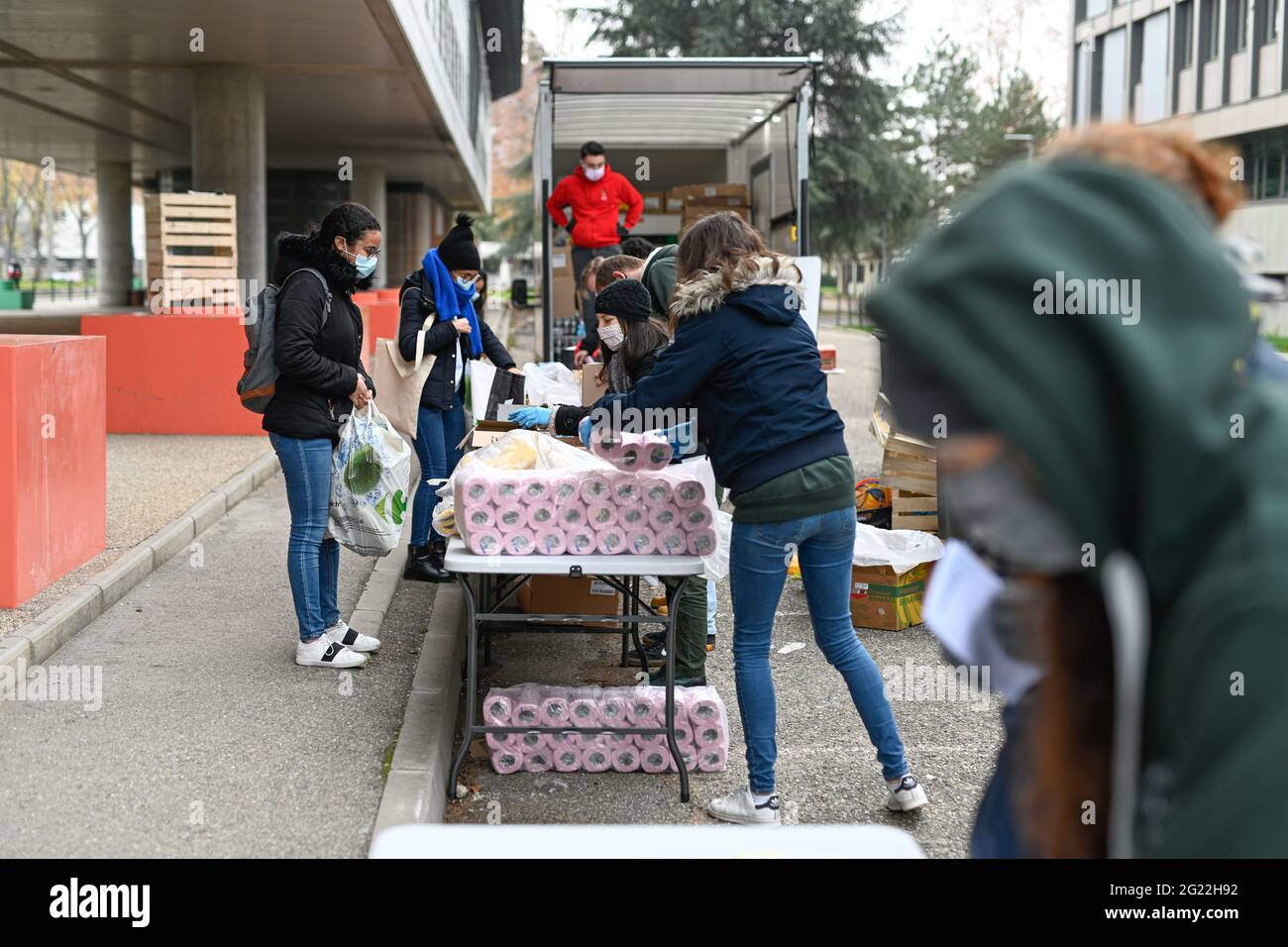 Food poverty hi-res stock photography and images - Alamy