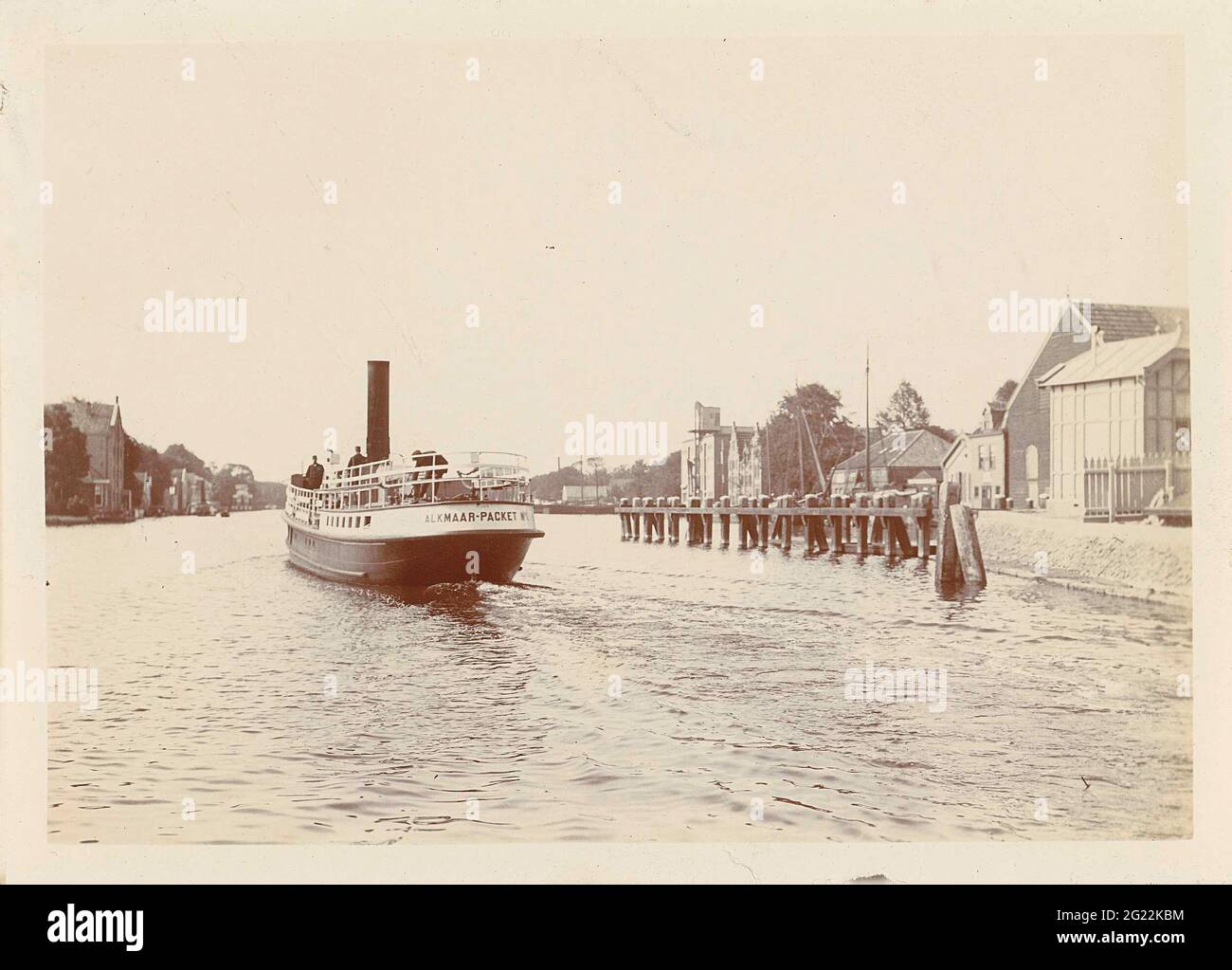 Packet ship sailing hi-res stock photography and images - Alamy