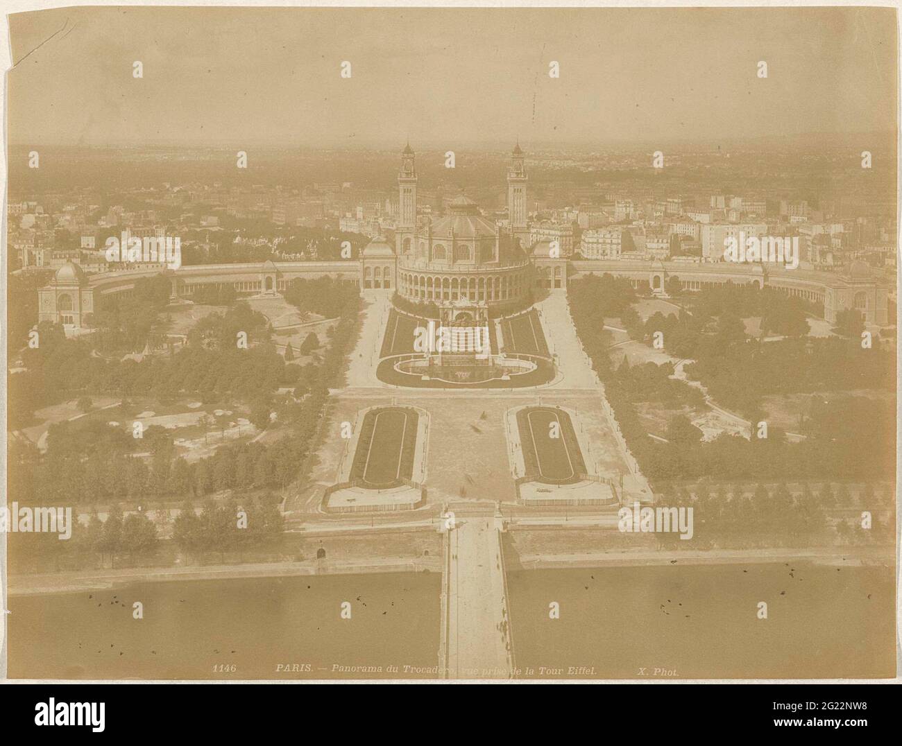 Trocadéro, seen from the Eiffel Tower, Paris; 1146 Paris - Panorama du ...
