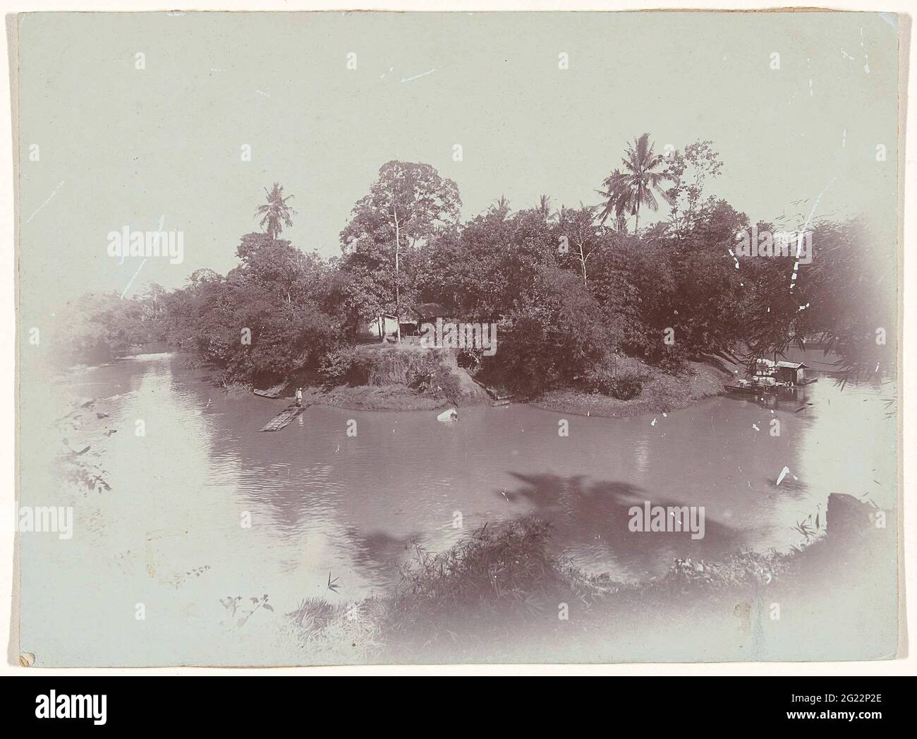 River face with activity along the waterfront Stock Photo - Alamy