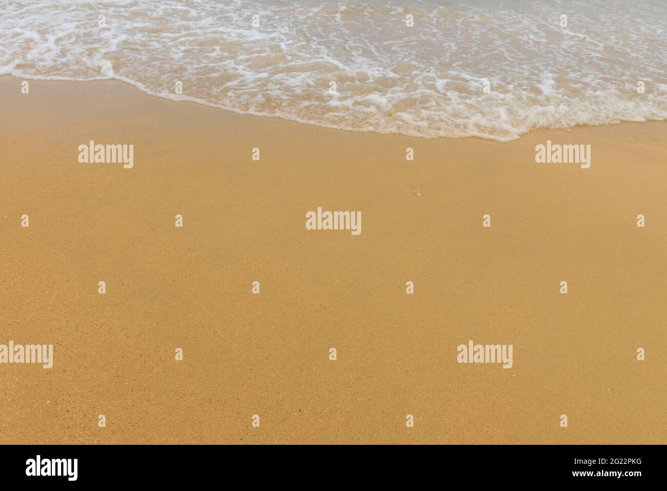 Golden yellow sand hi-res stock photography and images - Alamy