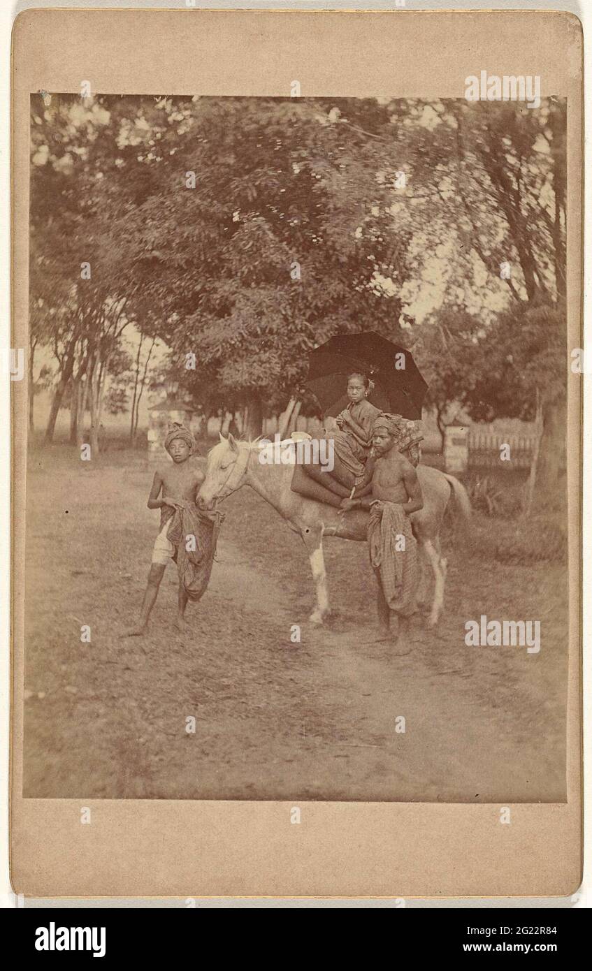 Buginese hi-res stock photography and images - Alamy