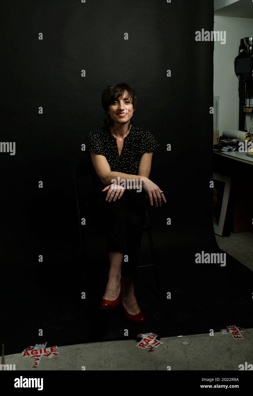 Caroline Montier sings Barbara Stock Photo - Alamy