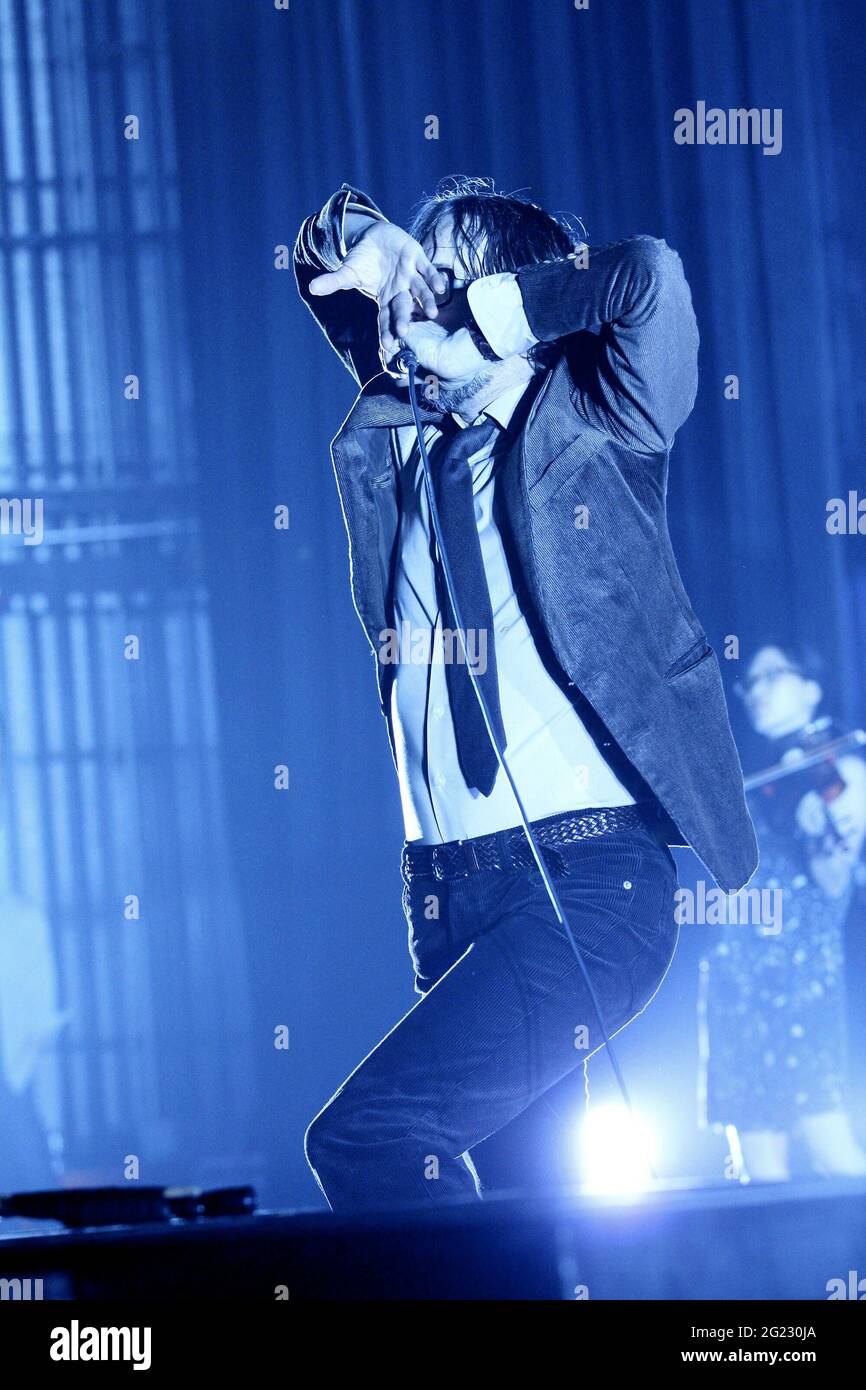 Jarvis cocker hi-res stock photography and images - Alamy
