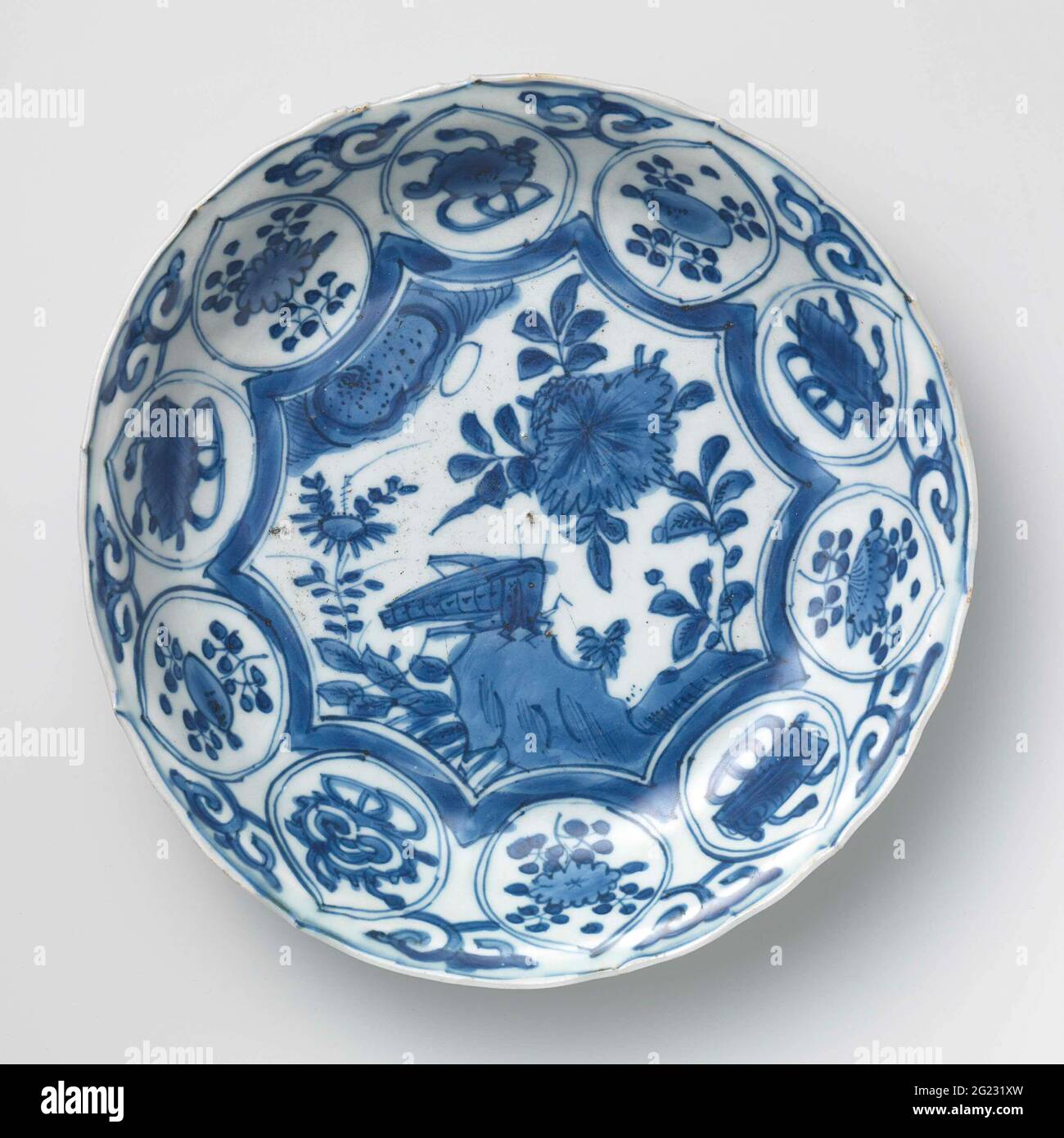 Scale from v.o.c.-ship the 'white lion'. Scale from v.o.c.-ship the ...