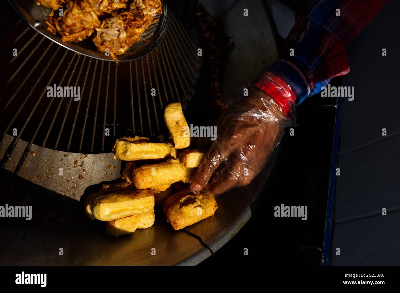 Fried Taro Cake Vegetarian (Zhu Jiao Quan)and Fried Tofu , THAI street ...
