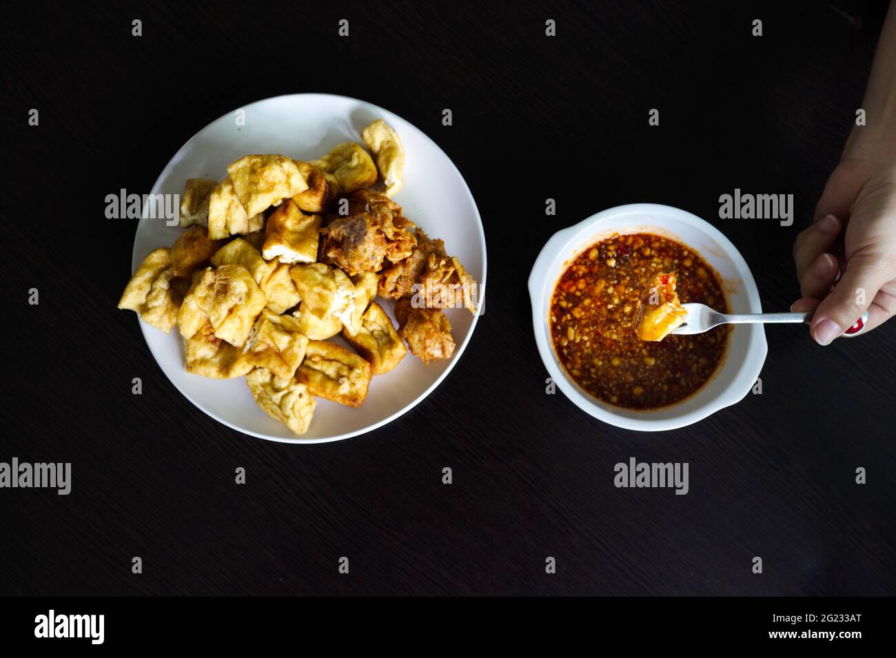 Fried Taro Cake Vegetarian (Zhu Jiao Quan)and Fried Tofu Mixed Served ...