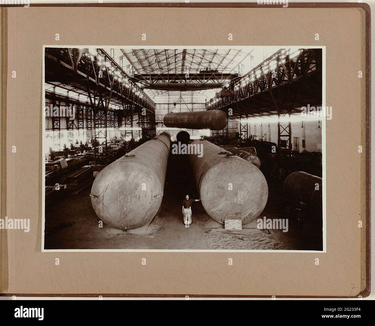 1930s oil tanks hi-res stock photography and images - Alamy