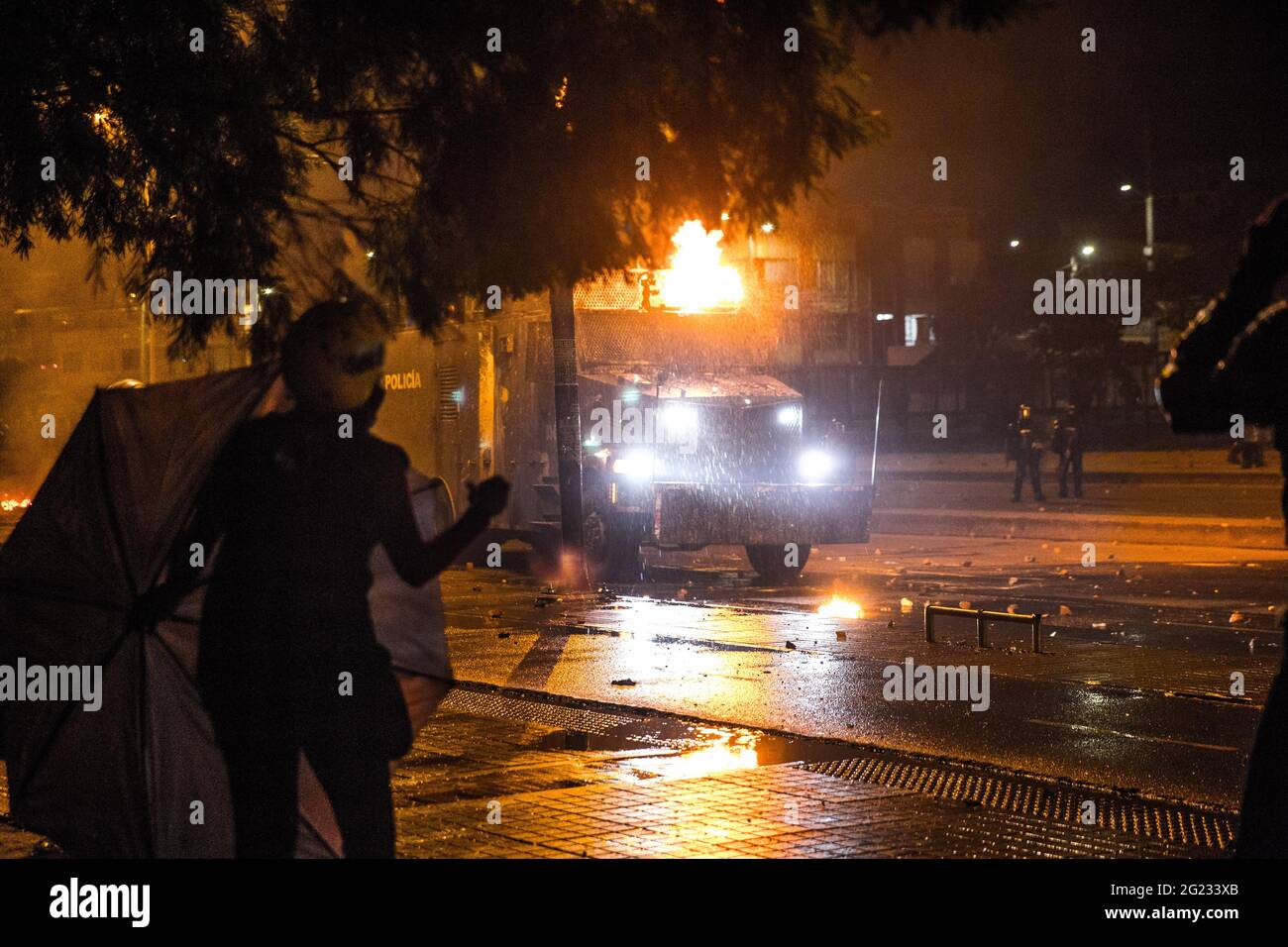 Riot water tank hi-res stock photography and images - Alamy