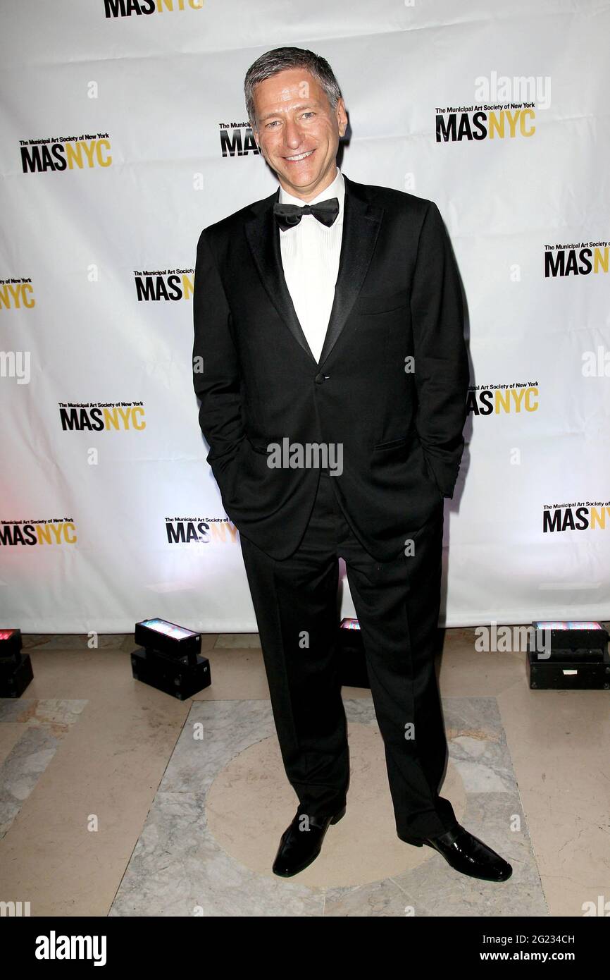 New York, NY, USA. 19 April, 2012. MAS President, Vin Cipolla at the ...