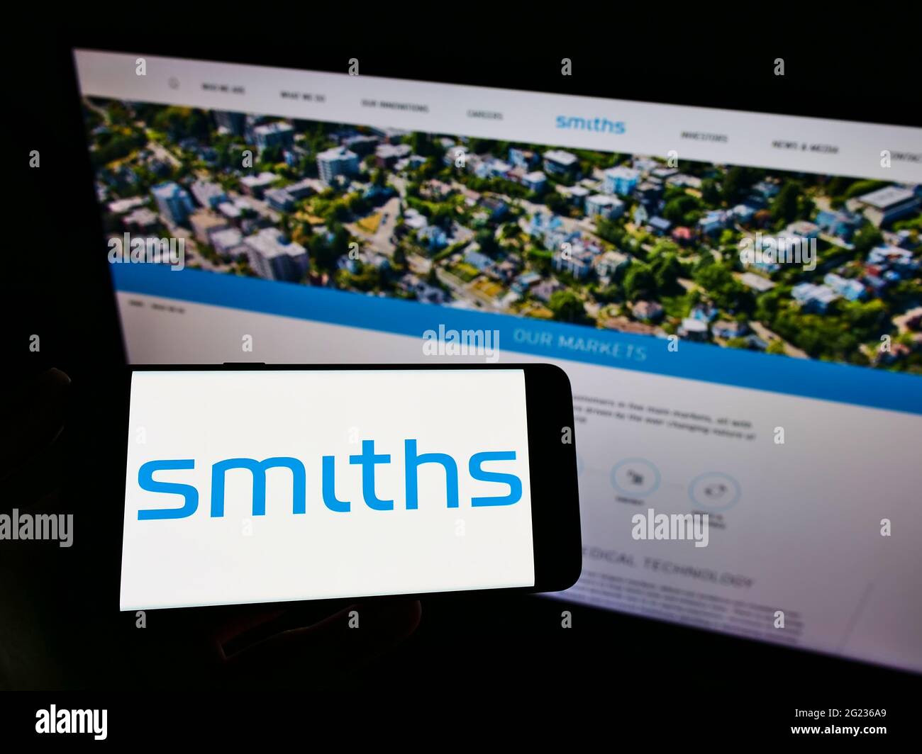 Smiths group hi-res stock photography and images - Alamy