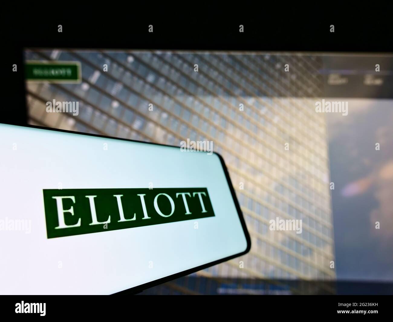 Mobile phone with logo of US investment firm Elliott Management ...
