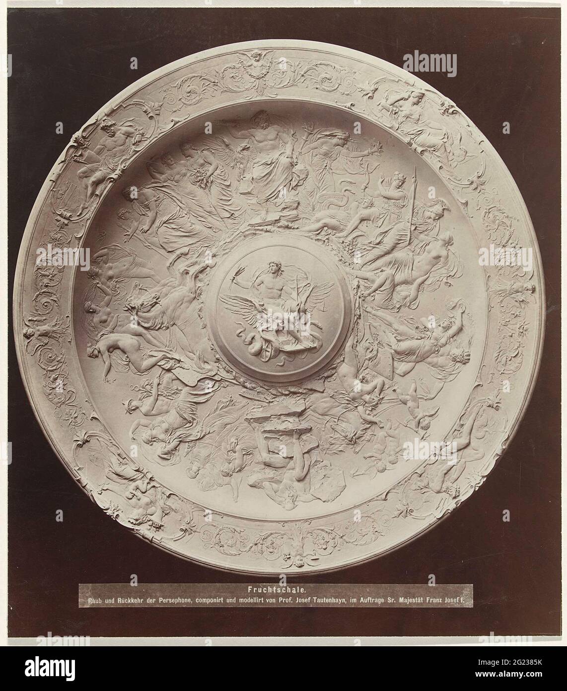 Scale with representation of the roof and return of PersePhone ...