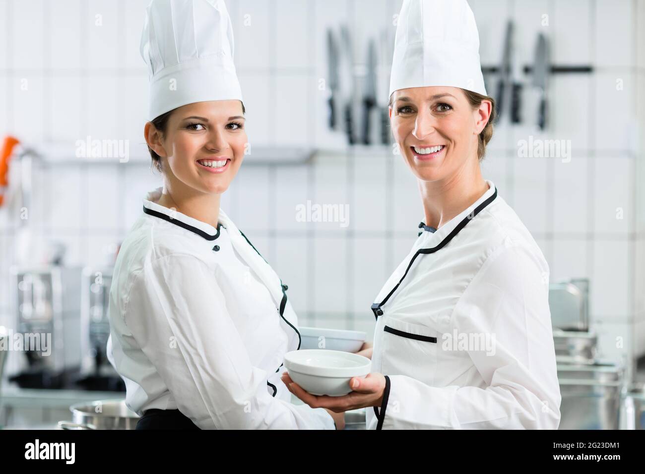 Chefs uniforms hi-res stock photography and images - Alamy