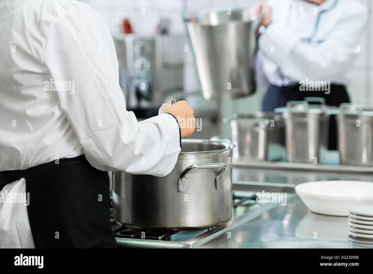 Restaurant and catering pots hi-res stock photography and images - Alamy
