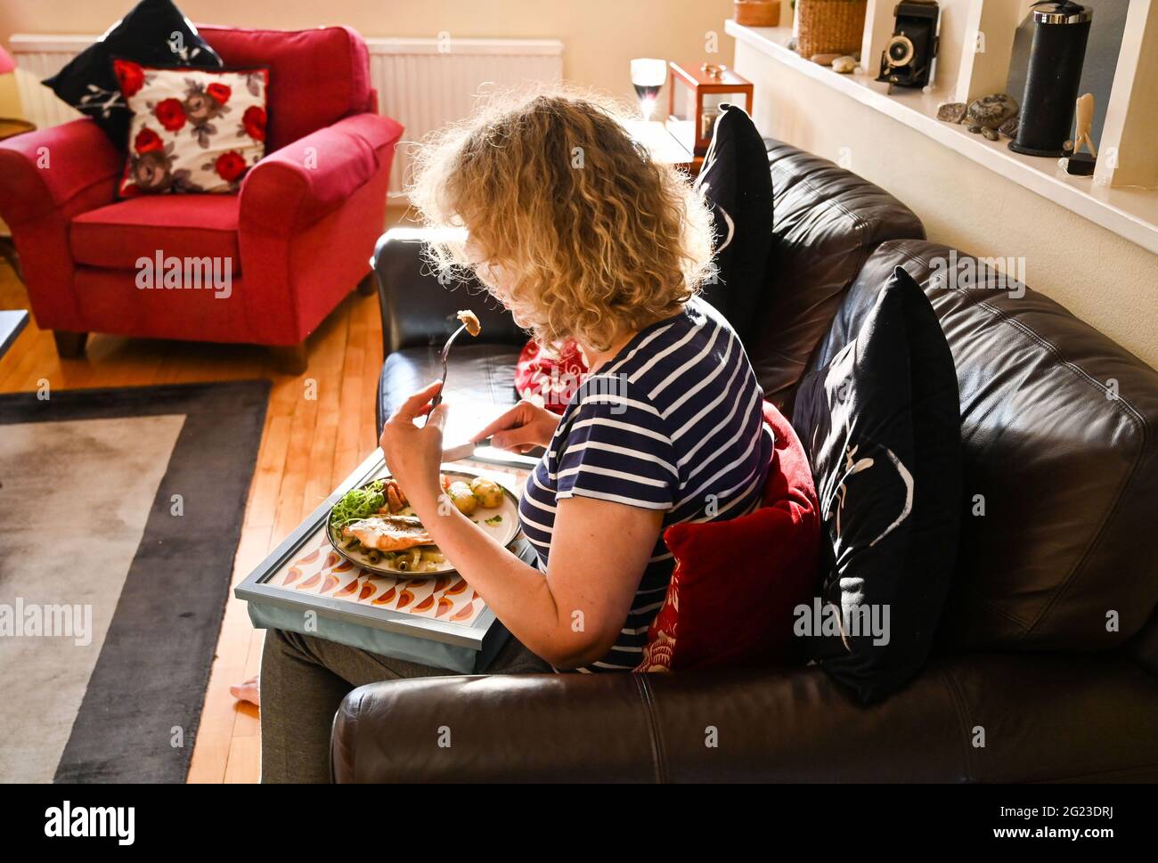 Tv dinner hi-res stock photography and images - Alamy