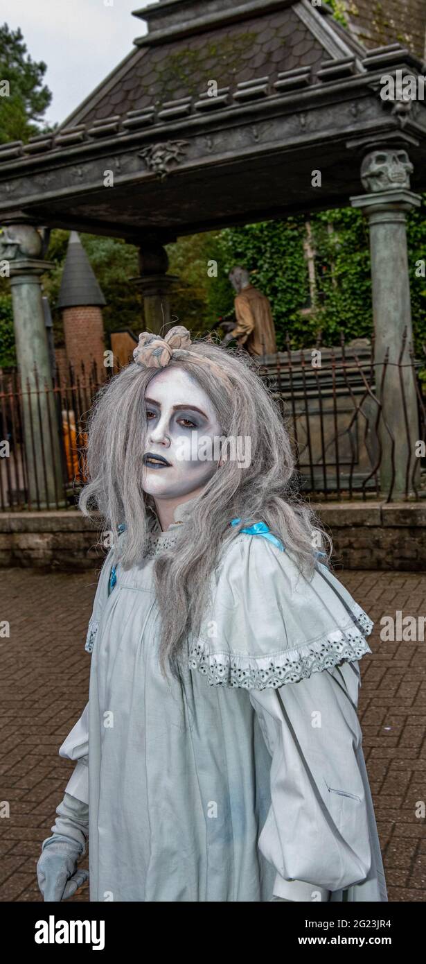 Alton Towers Scare Actors During Scarefest Scare Fest Inc The Alton ...