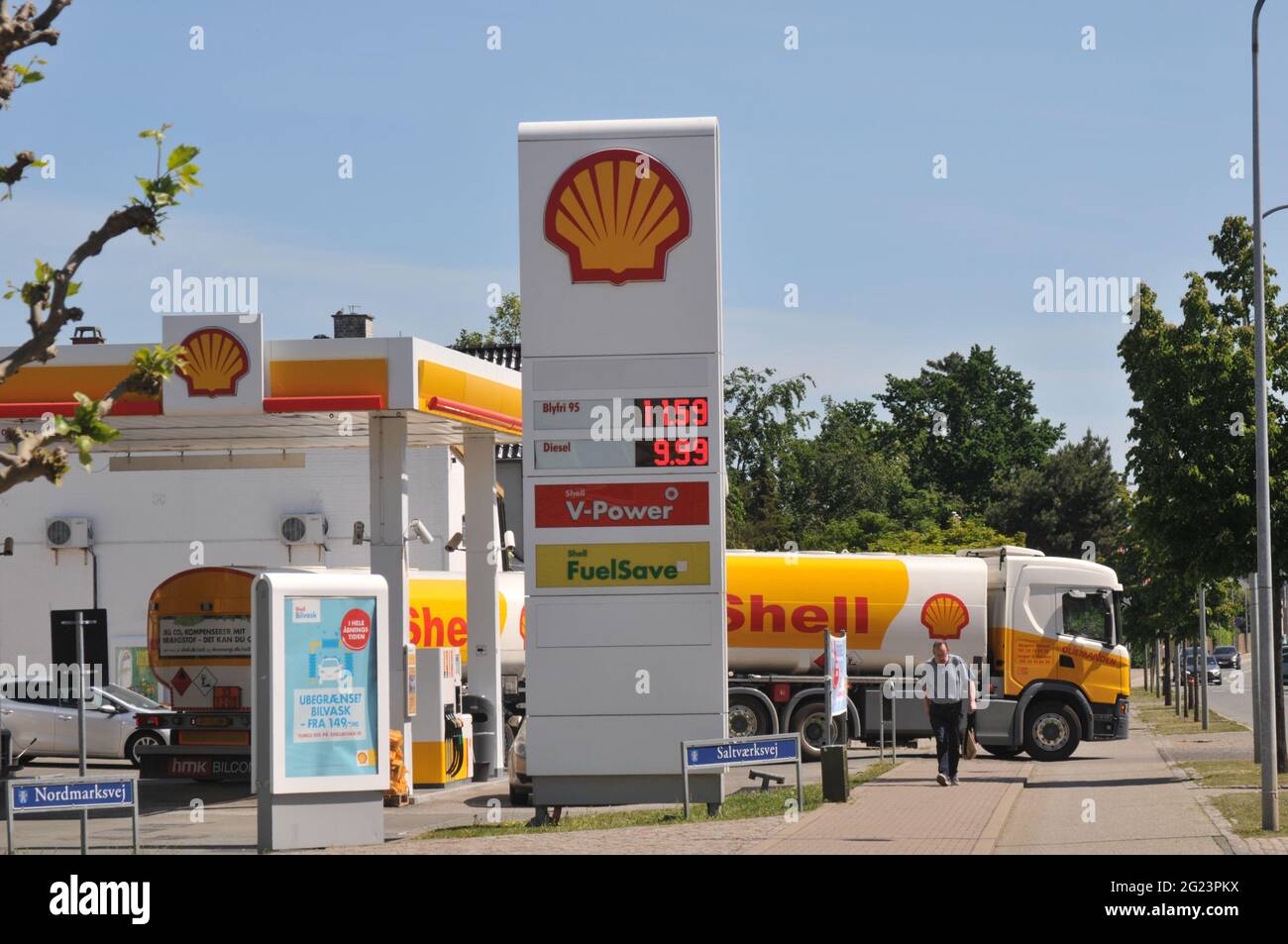Copenhagen, Denmark. 08 June 2021,Dutch royal Shell gsoline station in ...