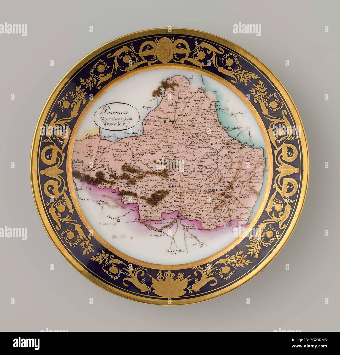 18 plates, each decorated with a Netherlandish province. These plates ...