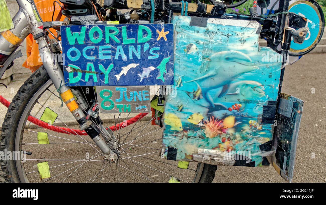 Save our buses hi-res stock photography and images - Alamy