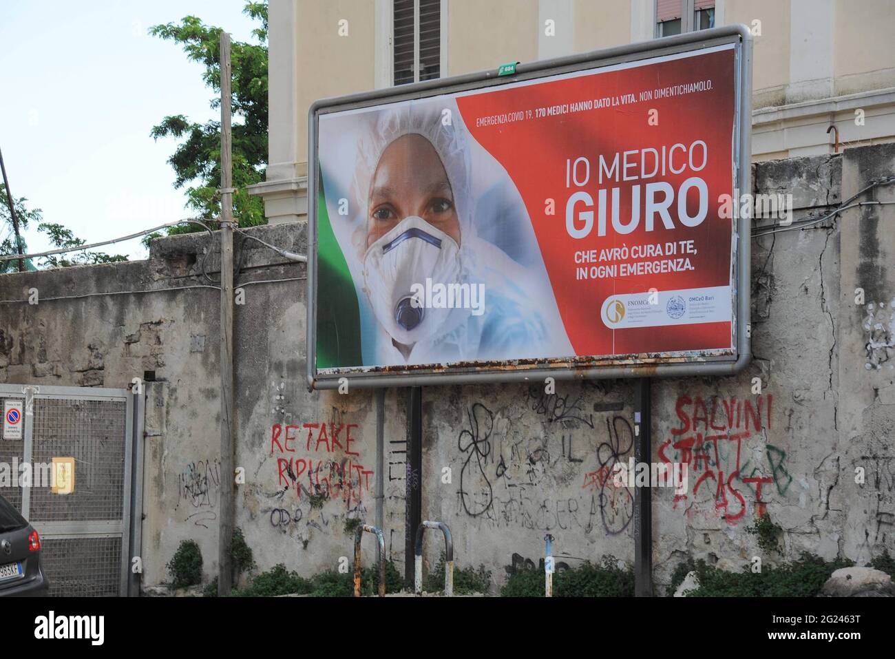 BARI 6 X 3 ADVERTISING SIGNS FOR THE CITY ORDER OF DOCTORS COVID19 IN ...