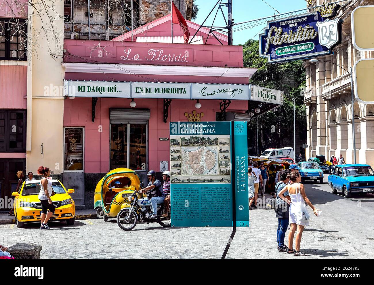 Cuban bar hi-res stock photography and images - Alamy