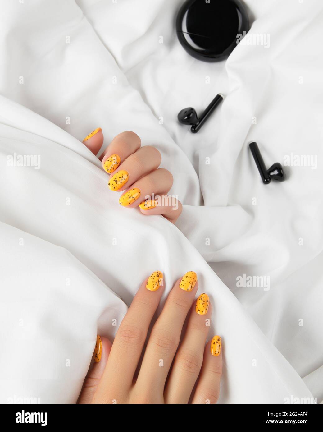 Fingernail bed hi-res stock photography and images - Alamy