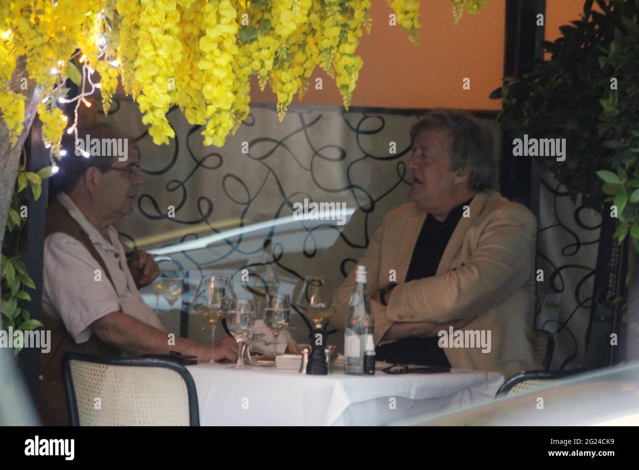 Steven fry went to Scott’s and had dinner with a friend outside. He was ...