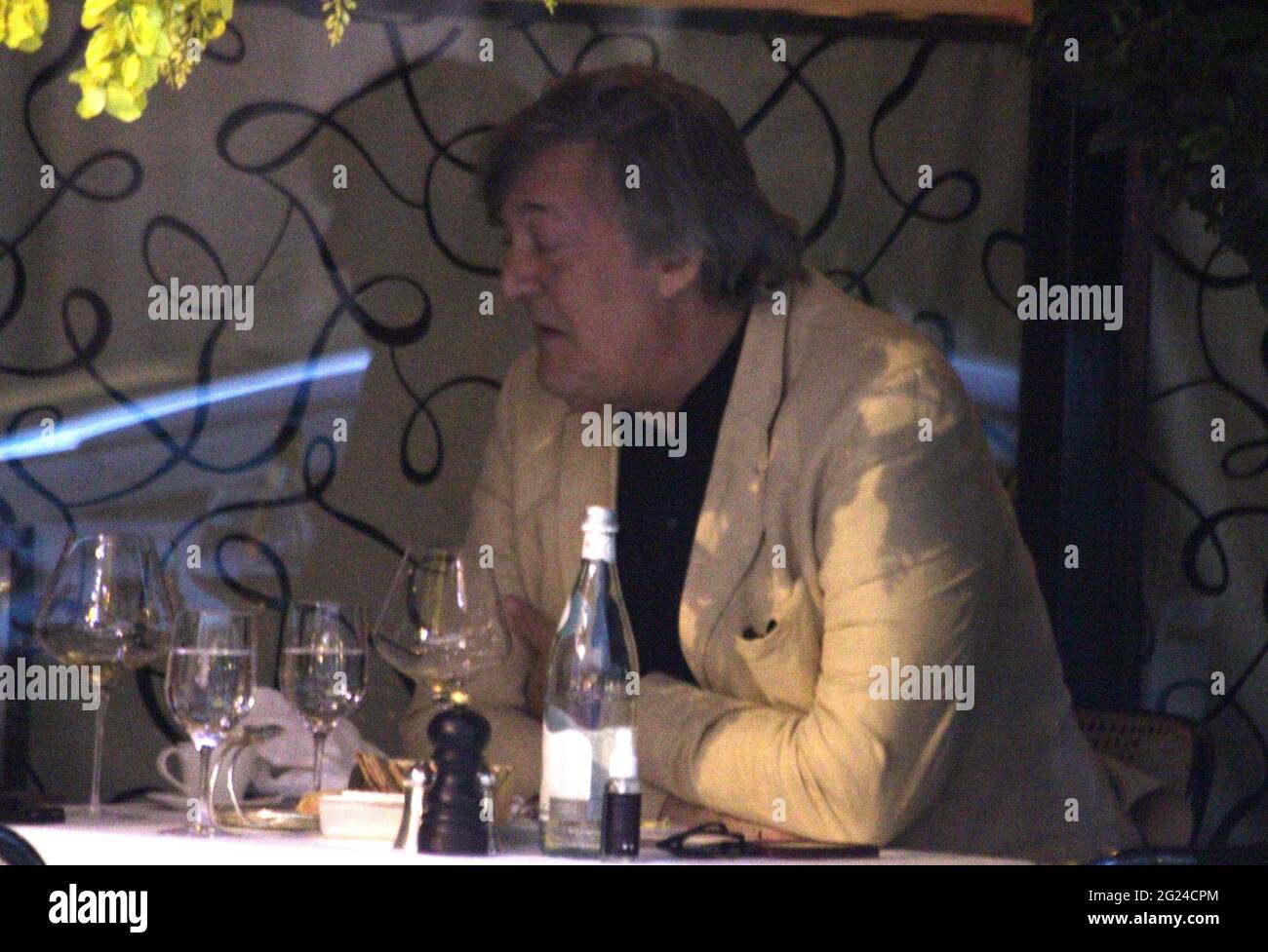 Steven fry went to Scott’s and had dinner with a friend outside. He was ...