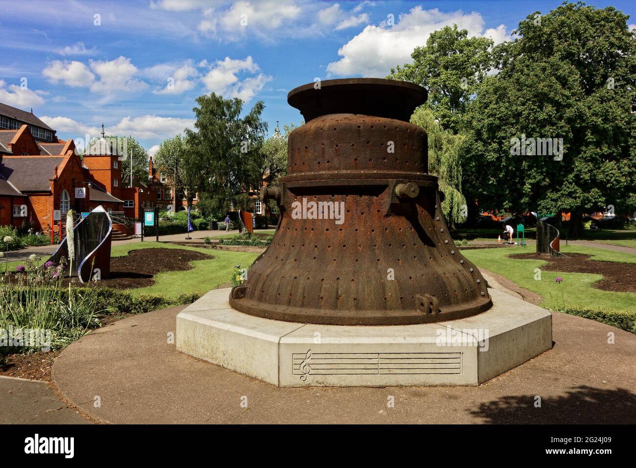 Cast casing hi-res stock photography and images - Alamy