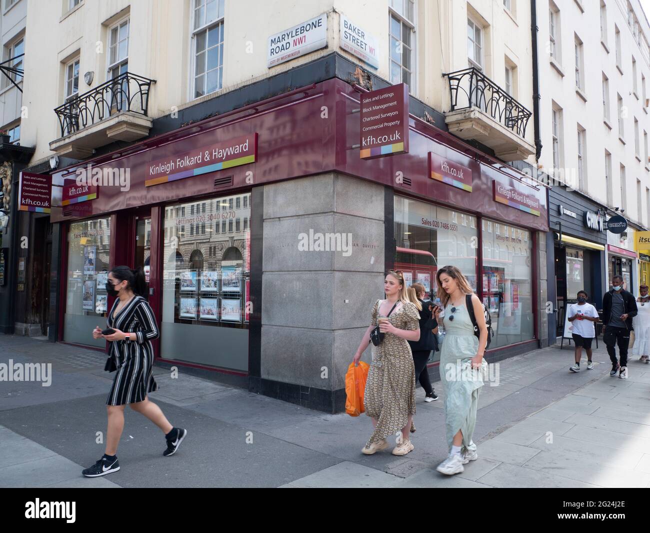 Property services hi-res stock photography and images - Alamy