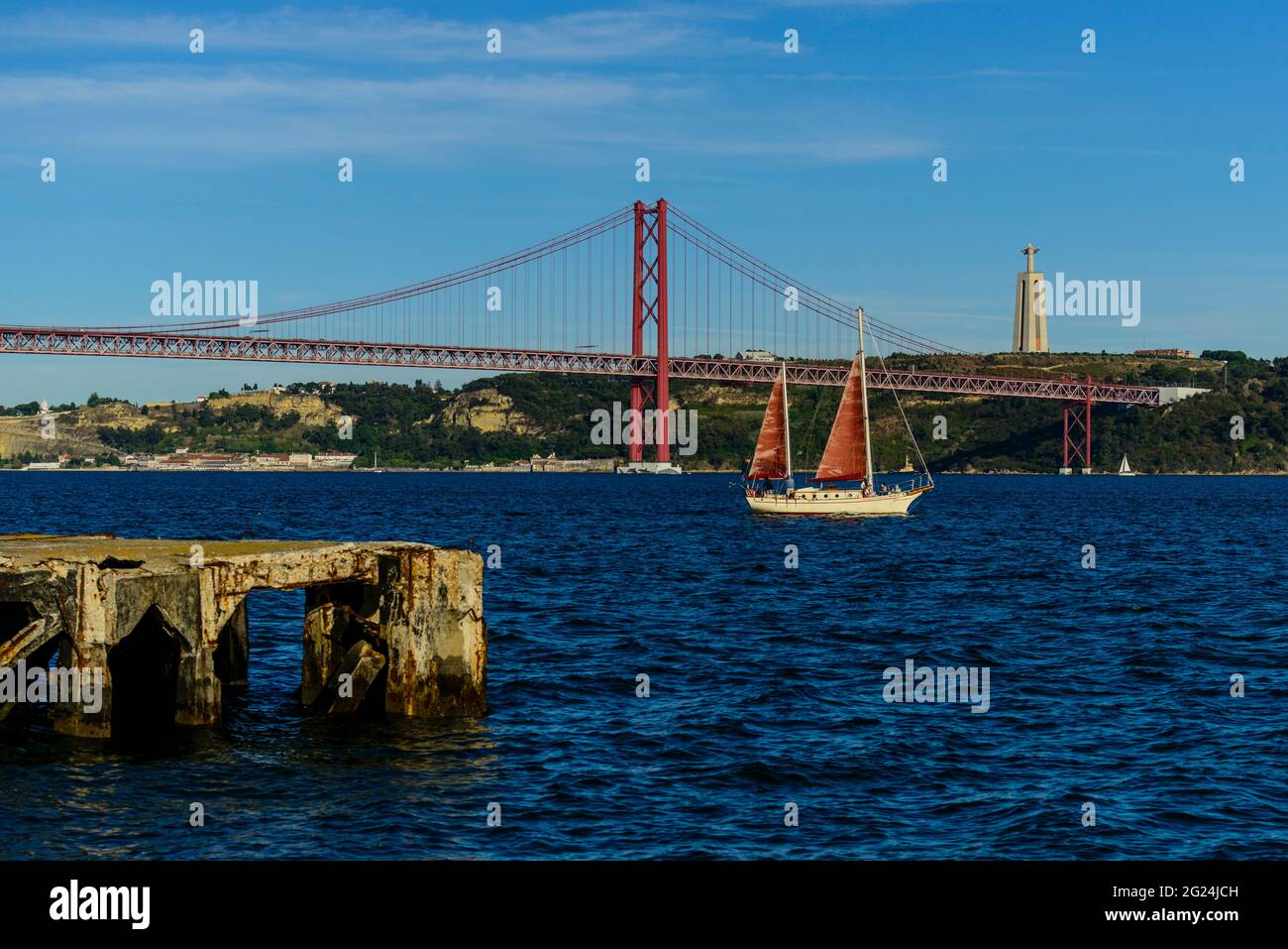 25 de Abril Bridge, Lisbon Stock Photo - Alamy