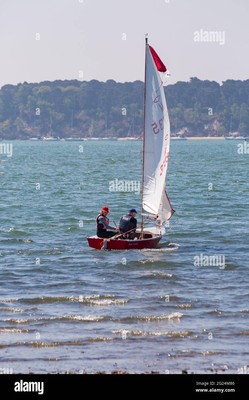 Mirror dinghy sails hi-res stock photography and images - Alamy