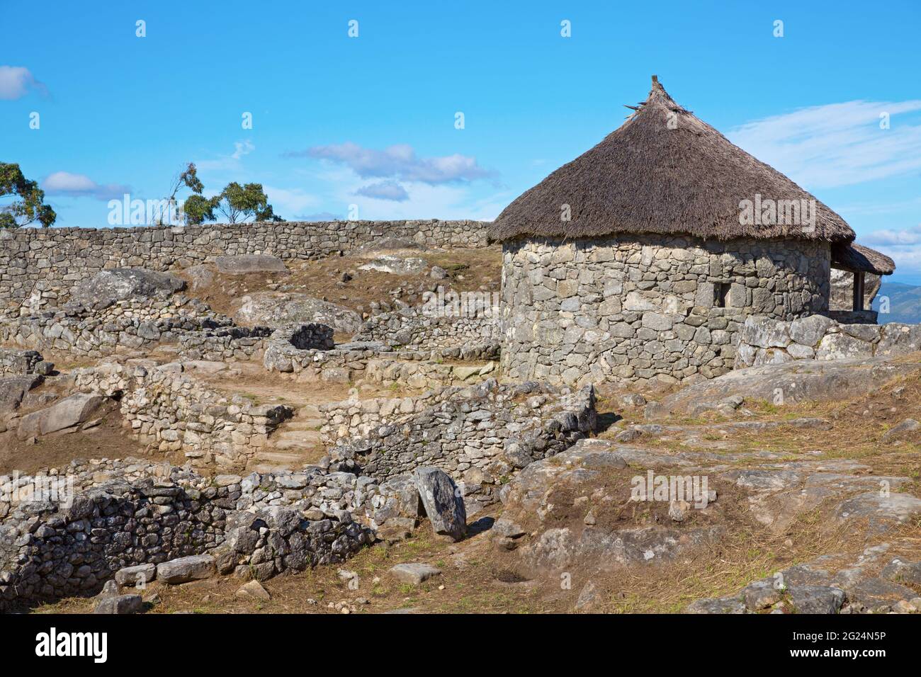 Celtic shack hi-res stock photography and images - Alamy