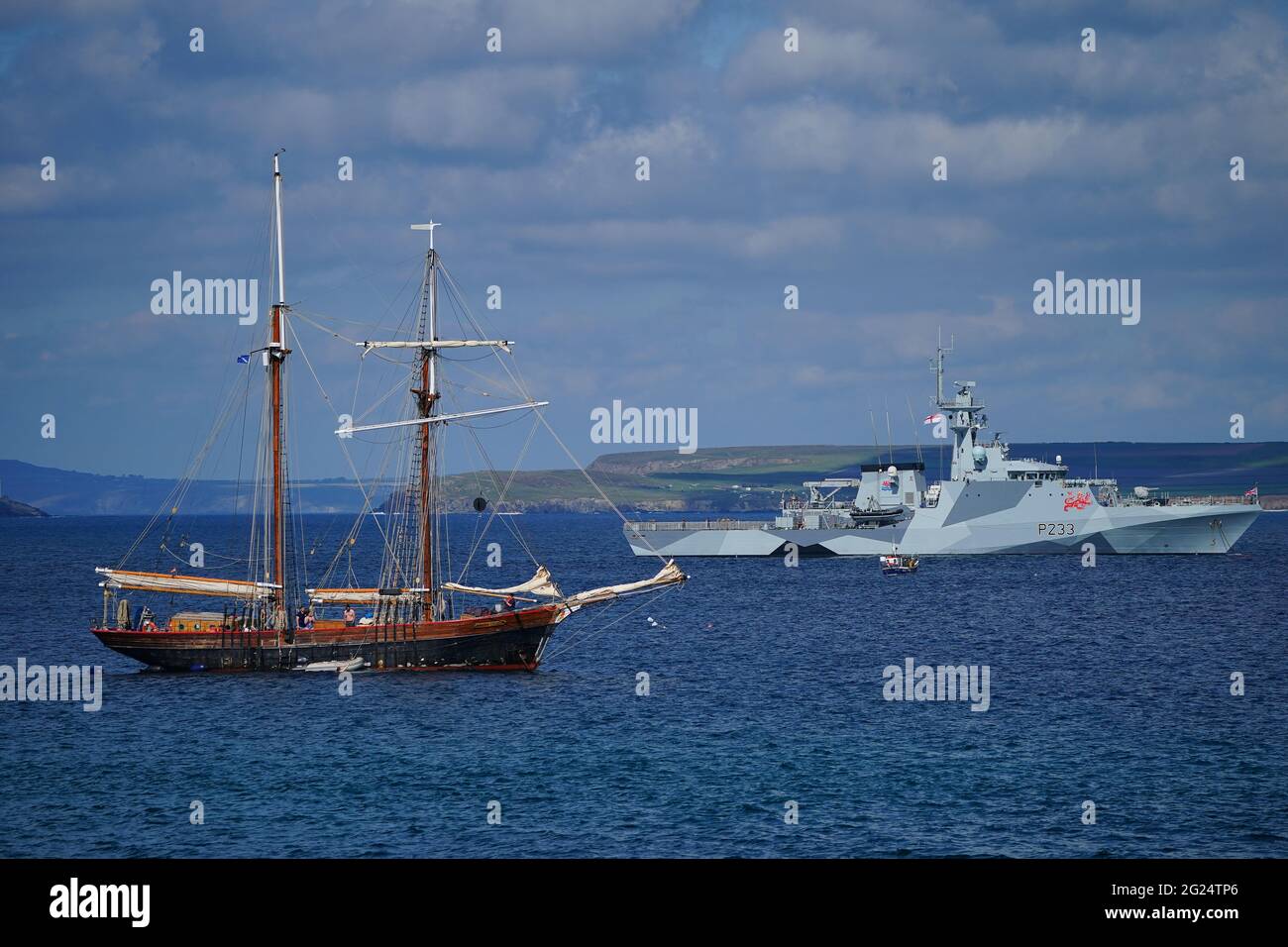 Island class patrol vessel hi-res stock photography and images - Alamy