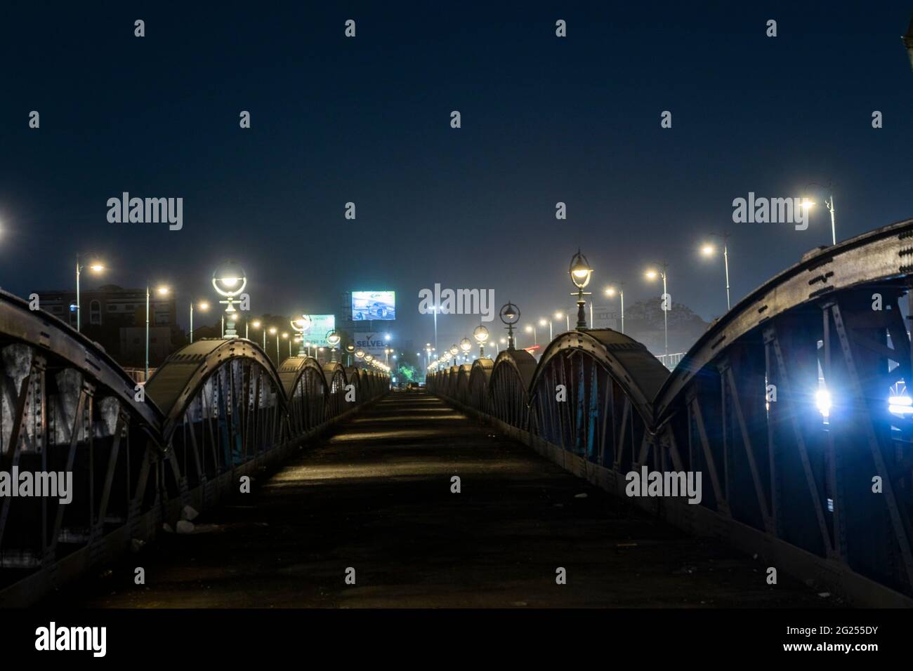 Ellis bridge in Ahmedabad, Gujara Stock Photo - Alamy