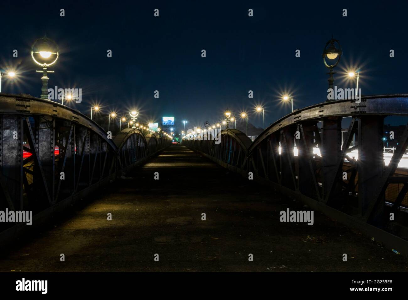Ellis bridge in Ahmedabad, Gujara Stock Photo - Alamy