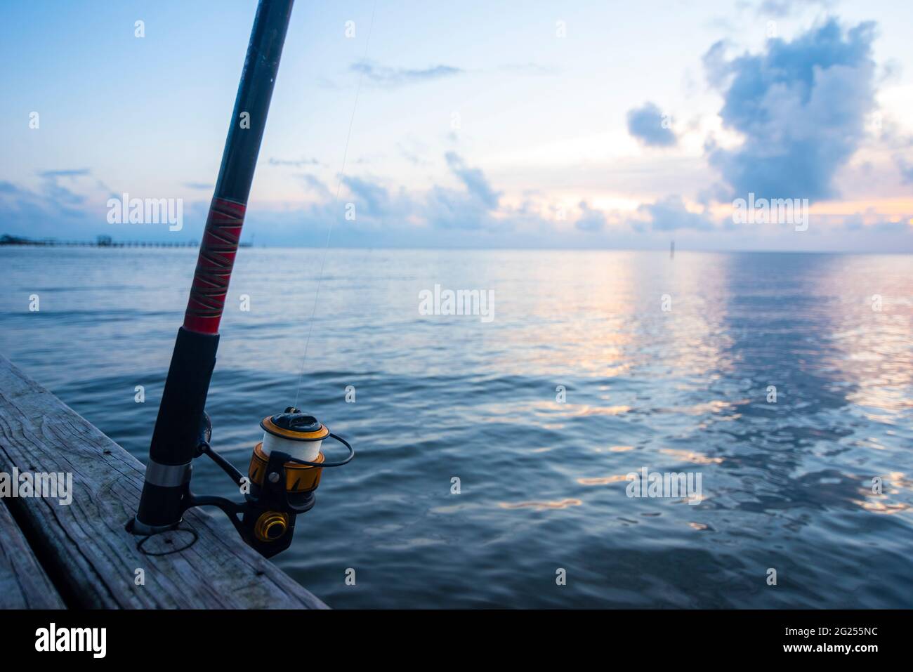 Fising line hi-res stock photography and images - Alamy