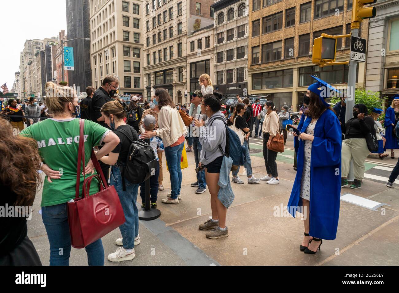 Hordes of “Potter-heads” flock to the grand opening of the Harry Potter ...