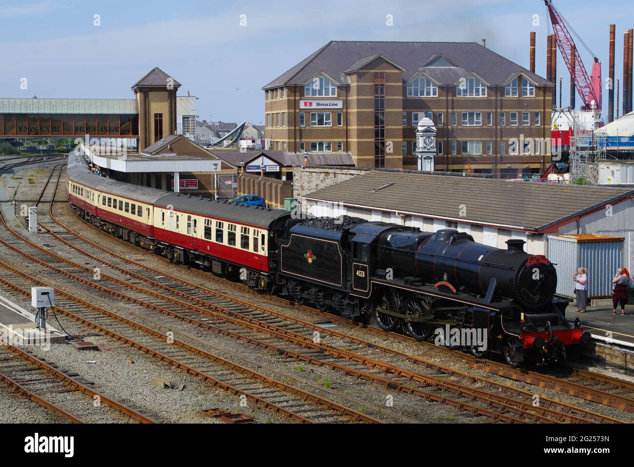 Steam Locomotive, 45231 The Sherwood Forester, Holyhead Station Stock ...