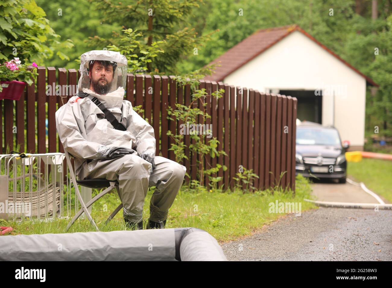 Elend, Germany. 08th June, 2021. A member of the NBC task force of the ...