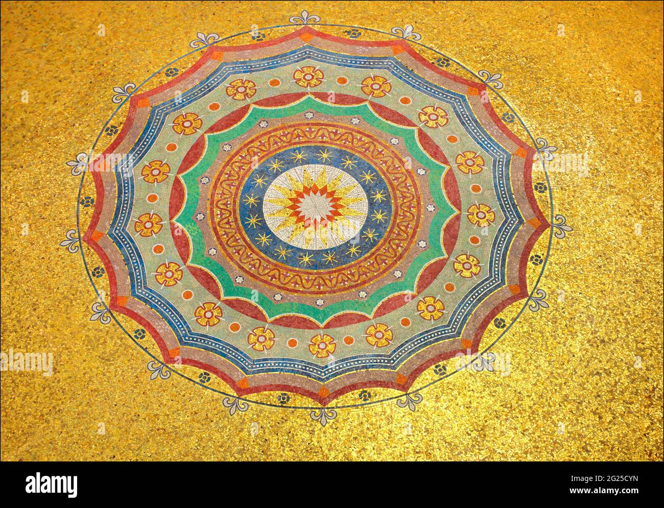 Ceiling mosaic pattern hi-res stock photography and images - Alamy