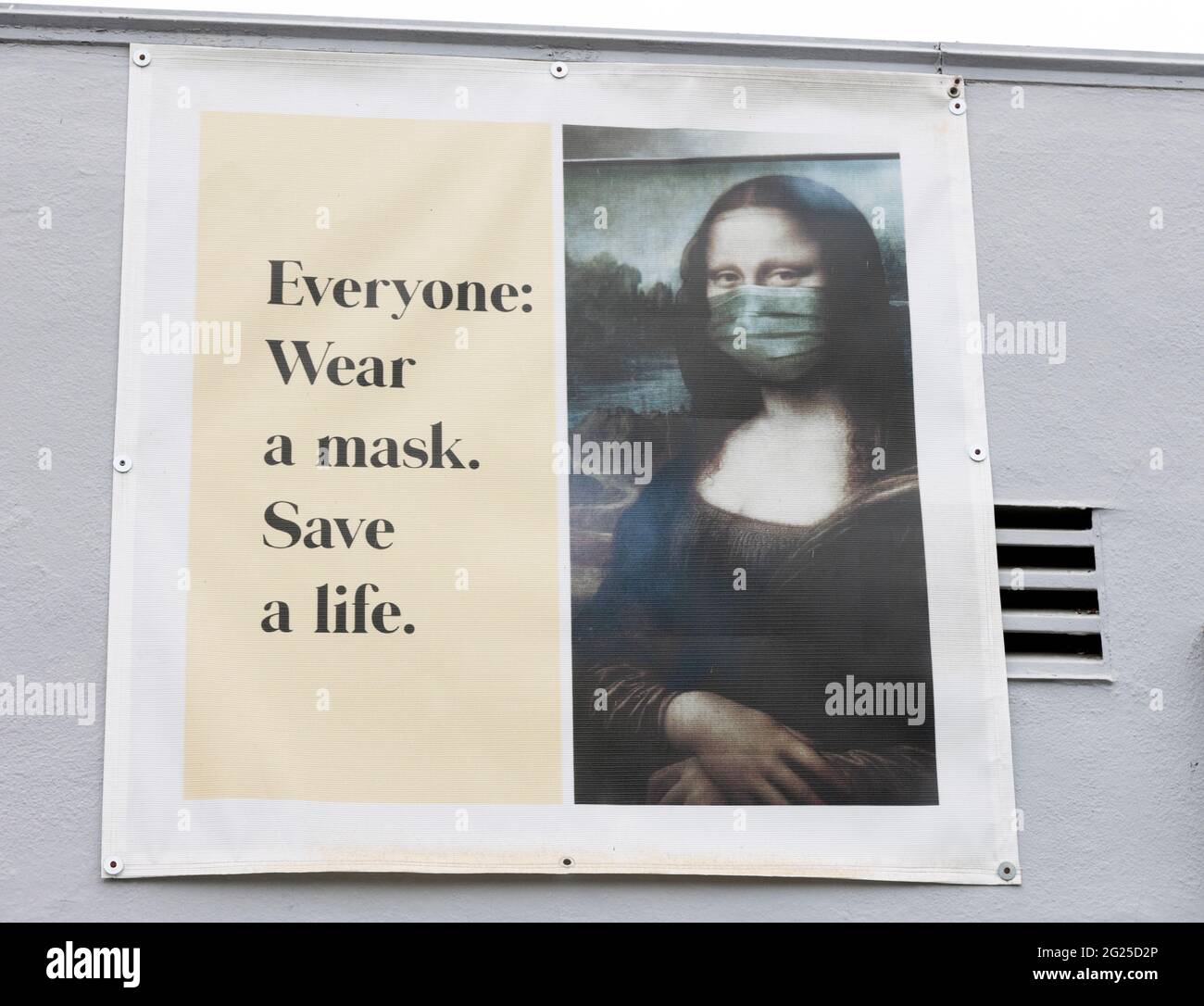Mona Lisa Wearing a Mask Stock Photo - Alamy