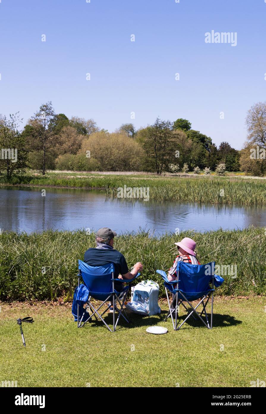 Picnics hi-res stock photography and images - Alamy