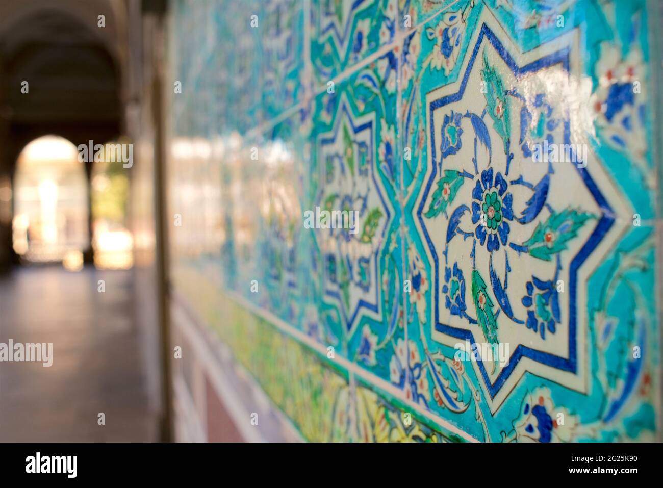 Iznik tiles on the exterior of the Circumcision chamber at Topkapi ...