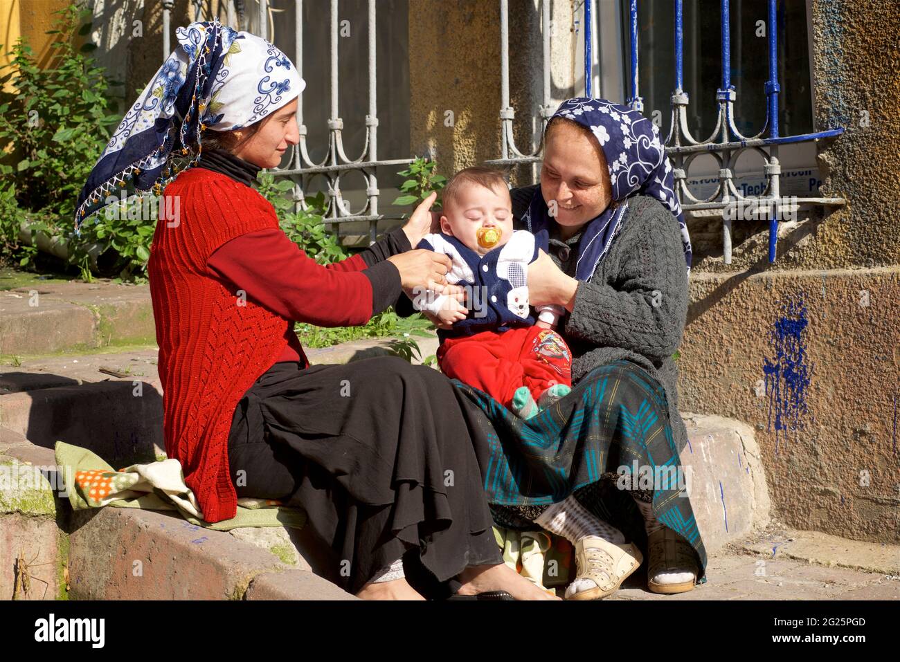 Women caring mother child hi-res stock photography and images - Alamy